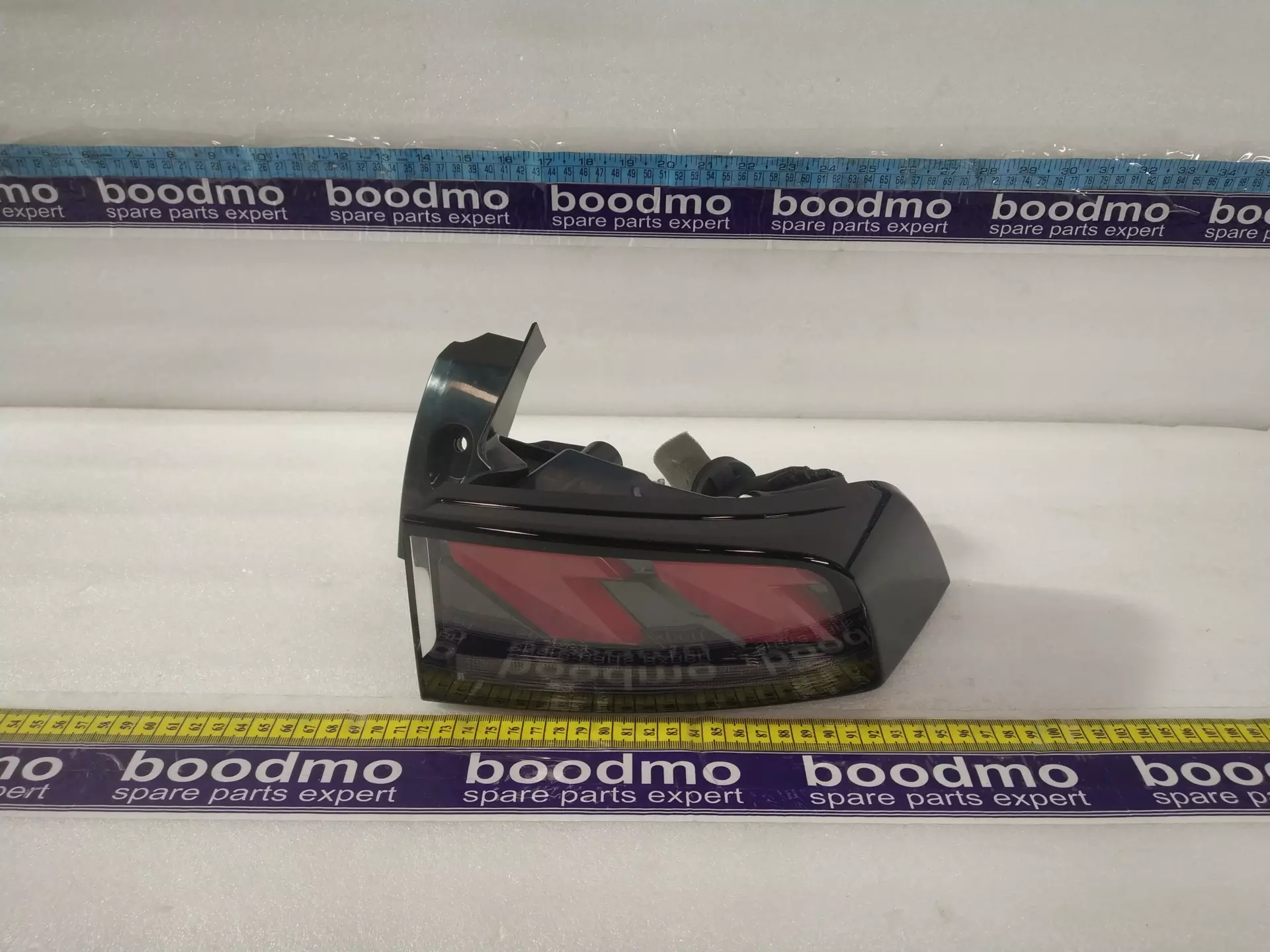 LAMP ASSY,REAR COMB,R